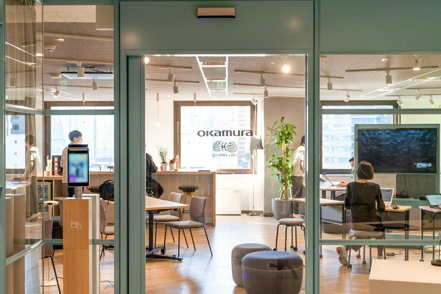 首都圏ラボオフィス『CO-REKA LABO』（日比谷）紹介動画公開のお知らせ | 株式会社オカムラ
